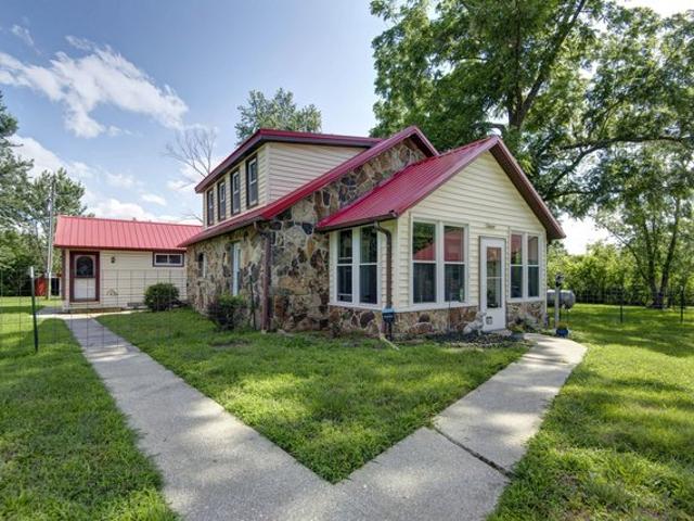 2554 E Farm Road 10, Fair Grove, MO 65648