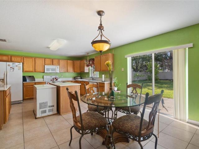 2554 Palmetto Ridge Cir, Apopka, FL 32712 | MLS #O6398