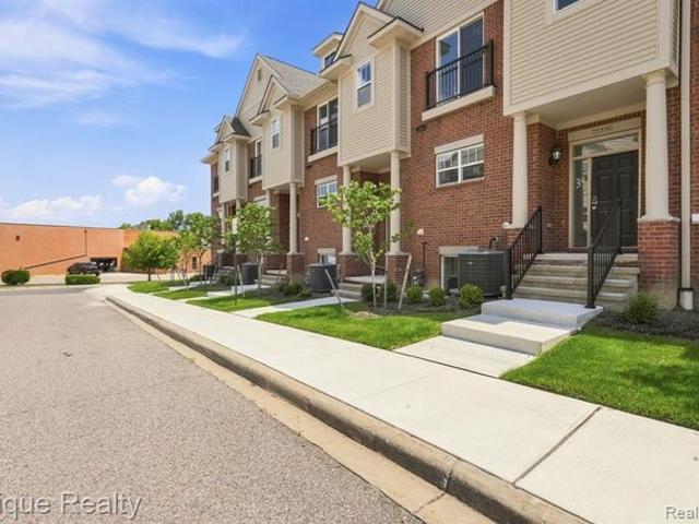 25550 Grandview Ln Unit 39, Novi, MI 48375