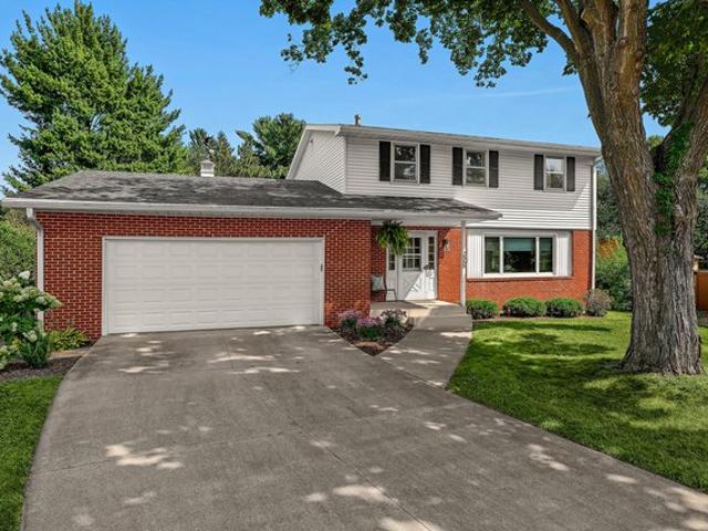 2555 Madison Pl, La Crosse, WI 54601