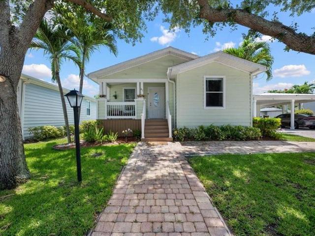 2555 Meadow Ln Blvd W Unit 41, Palm Beach Gardens, FL 33410
