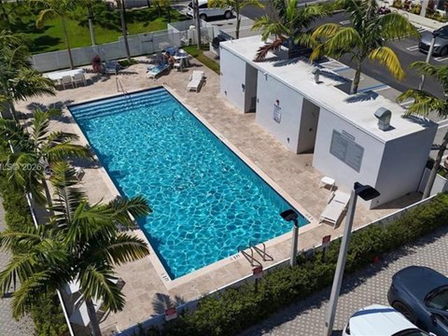 2555 NE 193rd St Unit 2122, Miami, FL 33180