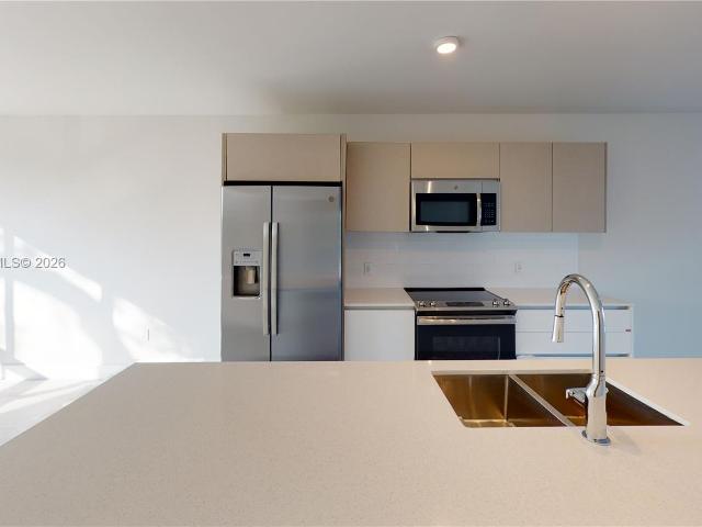 2555 NE 193rd St, Unit 2224, Miami, FL 33180 | MLS #A11972