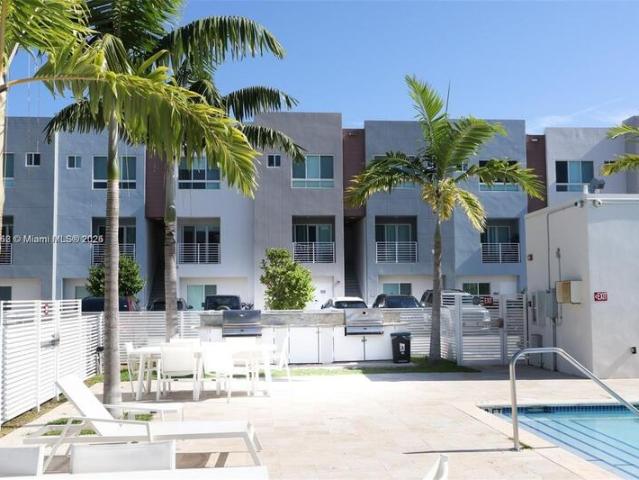 2555 NE 193rd St, 2206, Miami, FL 33180