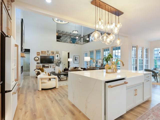 2555 Buckner Lane