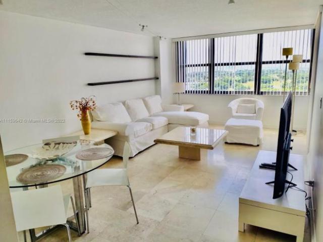 2555 Collins Ave #1708 Miami Beach, FL 33140
