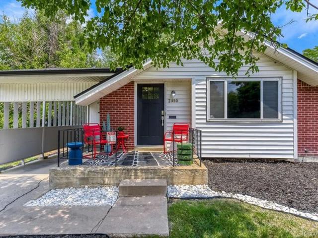 2555 E Maplewood Ave, Littleton, CO 80121