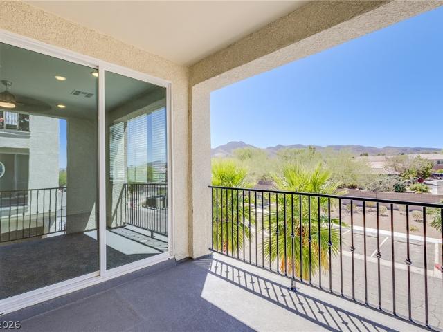 2555 Hampton Road 8206
