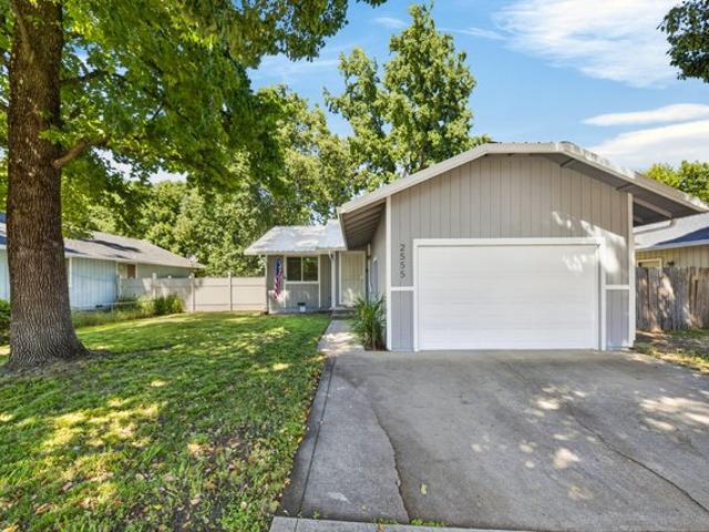 2555 Lupine St, Anderson, CA 96007