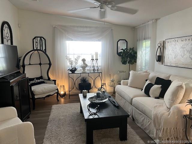 2555 PGA Blvd, Unit 157, Palm Beach Gardens, FL 33410 | MLS #M20054 | Compass