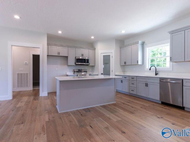 2555 Pilgrim Way
