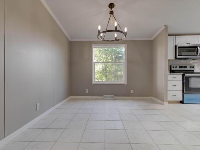 2555 Prewitt Pike