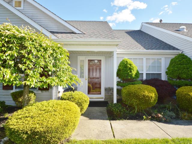 2555 Ridgemont Court