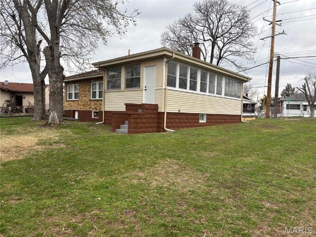 2555 Telegraph Rd, Mehlville, MO 63125 | MLS #26014