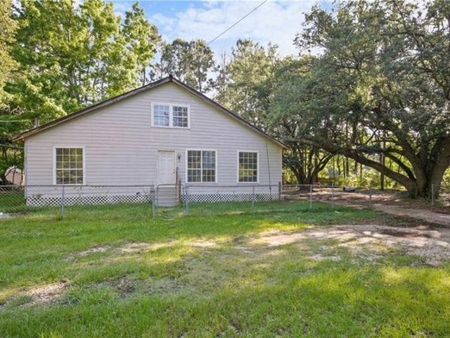 25567 W Sycamore St, Lacombe, LA 70445
