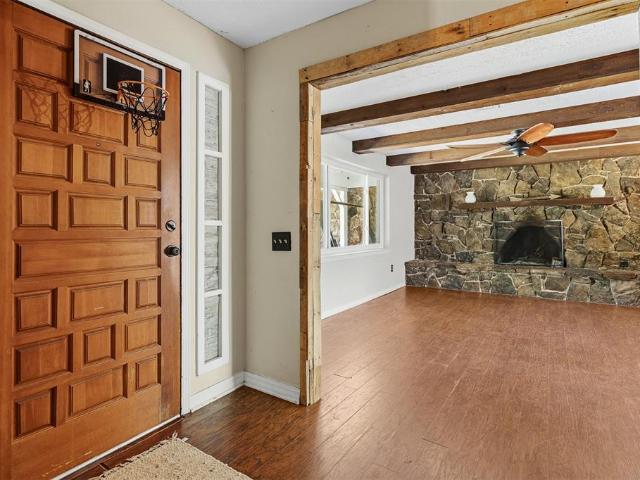 25568 N County Road 3175