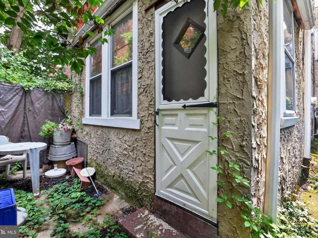 2556 N 18Th Street