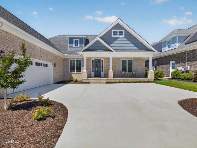 2556 E Timber Crest Drive NE