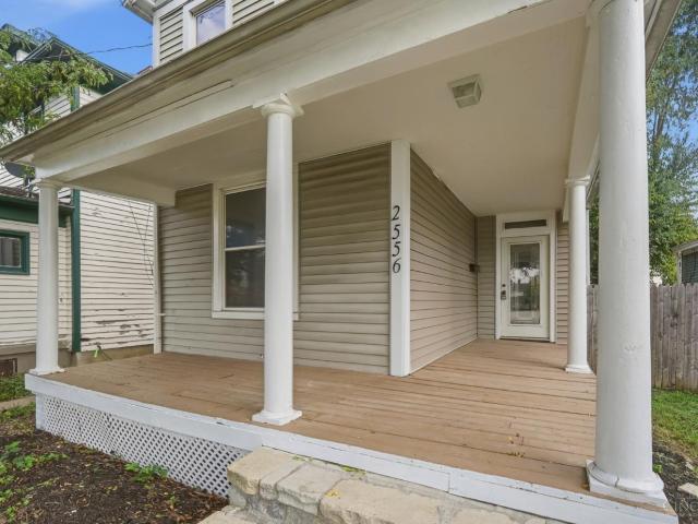 2556 Pleasant Avenue