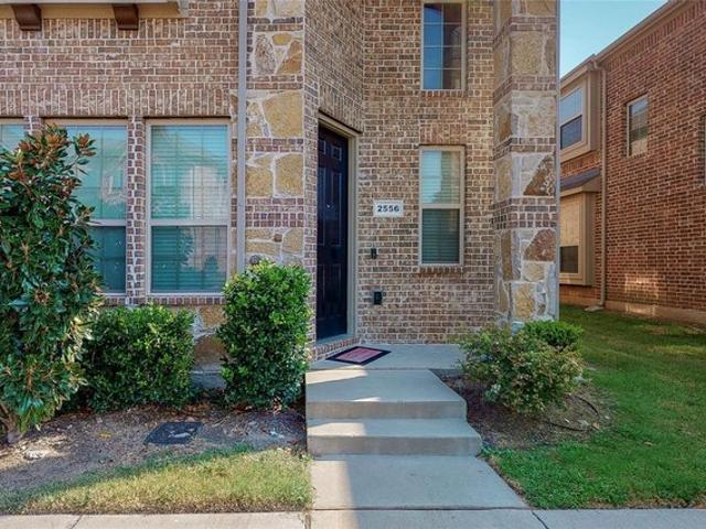 2556 Sarah Ln, Lewisville, TX 75056