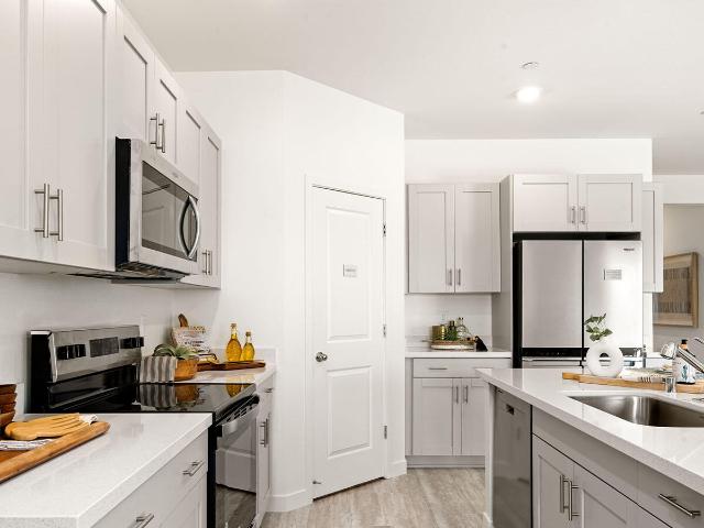 2556 Tish Tang Way