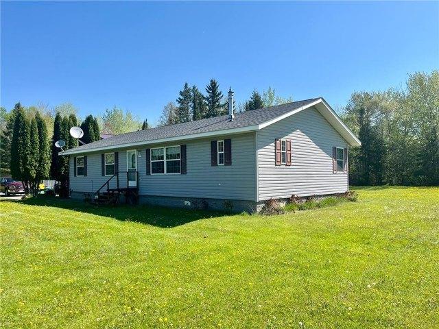 25573 Jolanne Ln, Trout Lake Township, MN 55709