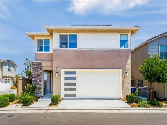 2557 Commonwood Ln, Clovis, CA 93619