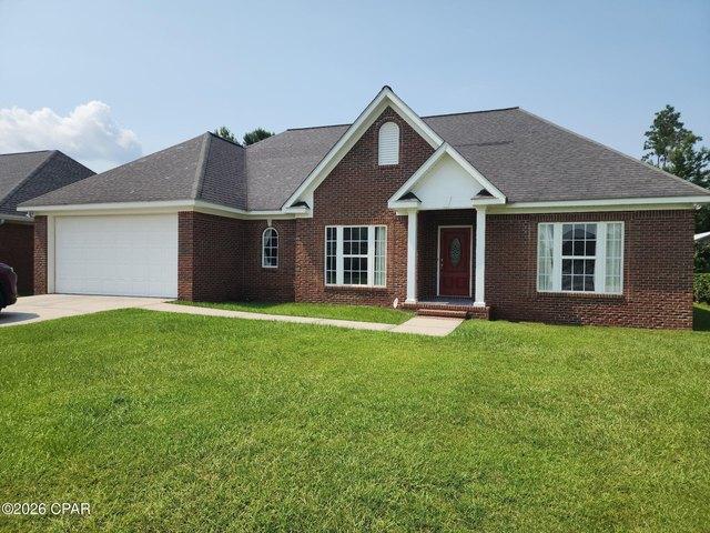 2557 Woods View Dr, Marianna, FL 32446
