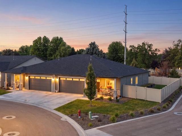 2559 W Sage Ridge Ln, Meridian, ID 83646