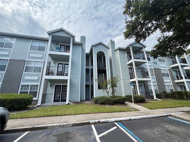 2550 N Alafaya Trl Apt 2111, Orlando, FL 32826