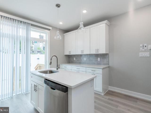 2550 N Howard Street # 1
