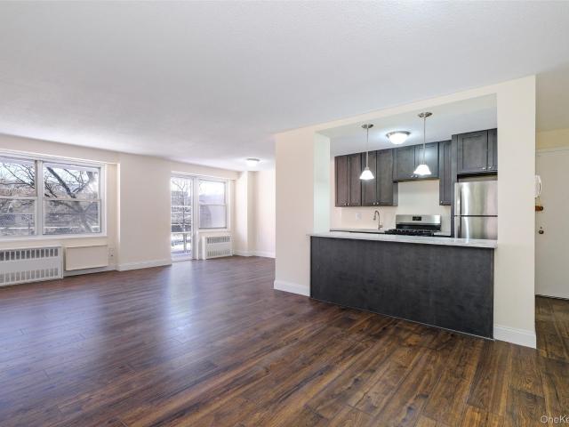 2550 Olinville Avenue 6K