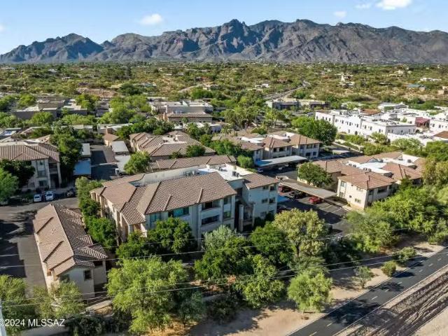 2550 E River Rd #20302, Tucson, AZ 85718 MLS 22413901