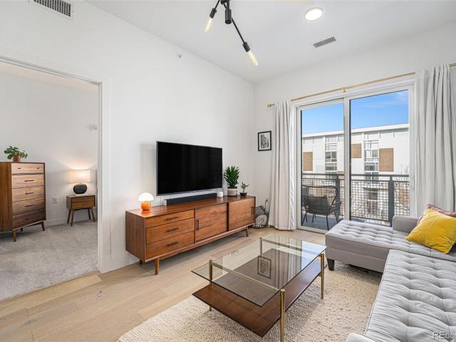 2550 Lawrence St, Unit RB303, Denver, CO 80205 | MLS #8440