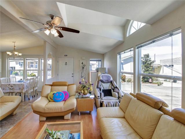 2550 Pacific Coast Hwy, Unit 51, Torrance, CA 90505 | MLS #SB26083 | Compass