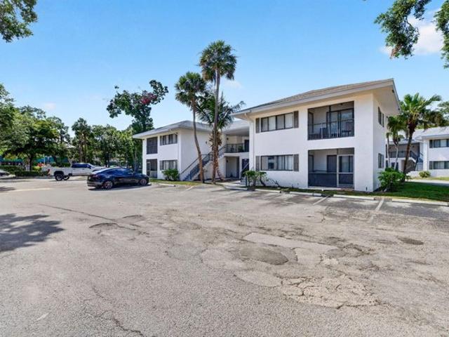 2550 SW 18th Ter Apt 2111, Fort Lauderdale, FL 33315