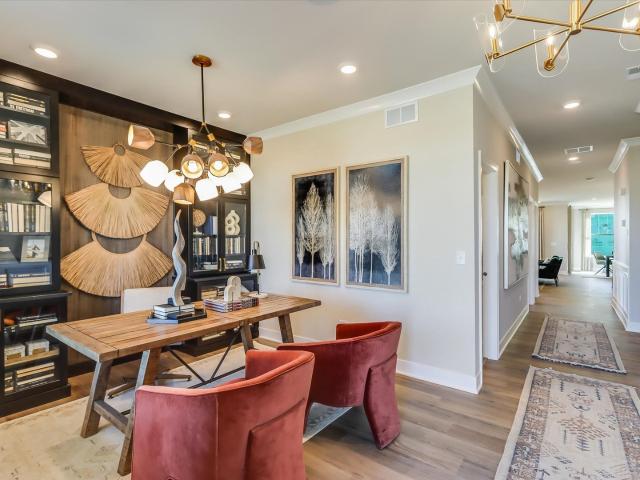25513 W Alabaster Circle