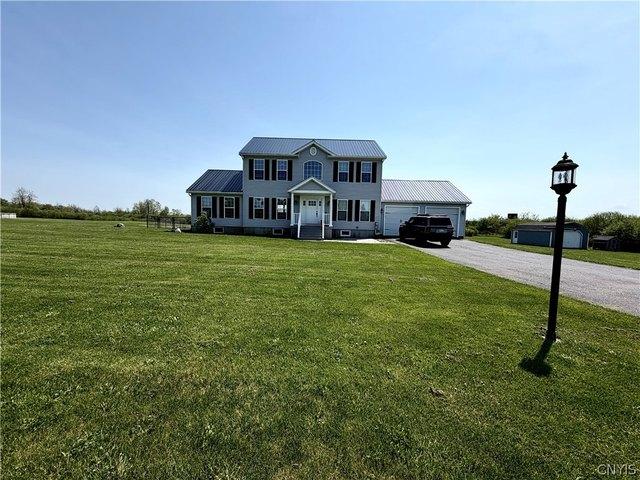 25516 Contessa Ln, Watertown, NY 13601