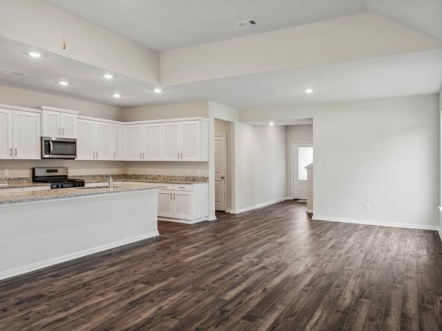 25519 Blooming Hazel Drive