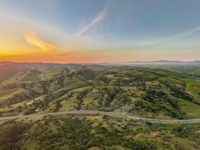 2551 N Highway 101, Buellton, CA 93427