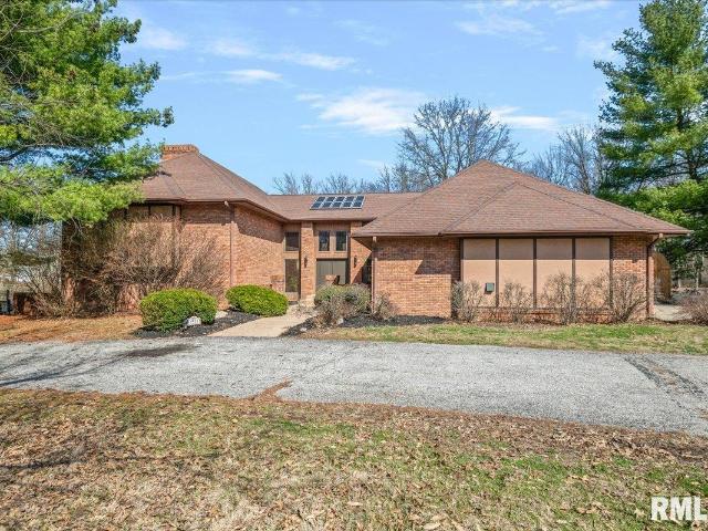 2551 E Lake Shore Dr, Springfield, IL 62712 | MLS #CA1042 | Compass