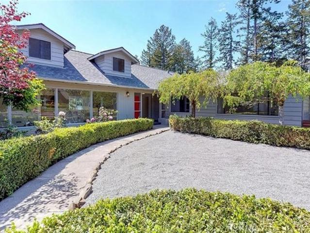 2551 Hillside Dr, Fortuna, CA 95540