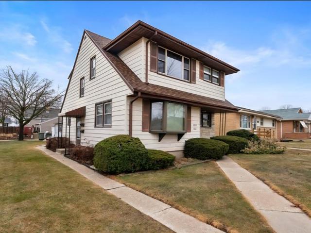 2551 S 65th St, Milwaukee, WI 53219