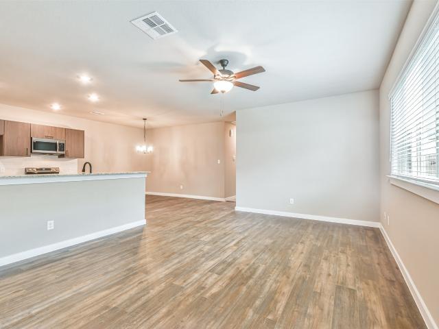 25527 and 25531 Starling Lane