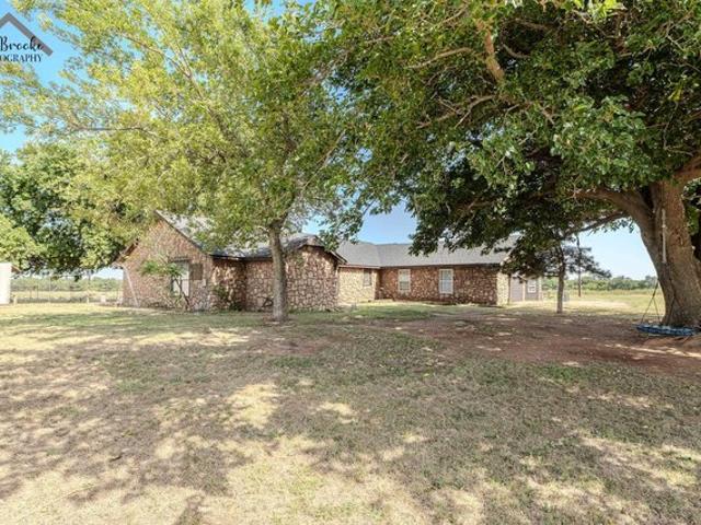 255250 E 2010 Rd, Randlett, OK 73562
