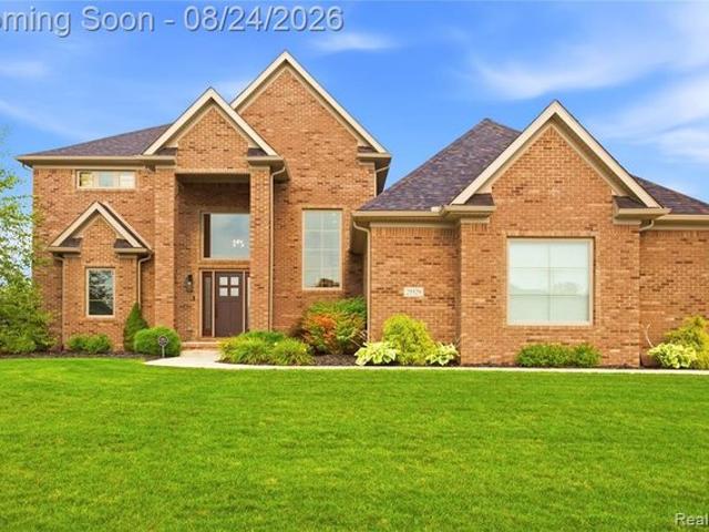 25529 Knapp Ln, Brownstown Township, MI 48134
