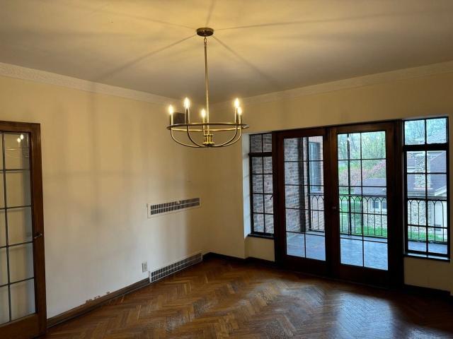 2552 Madison 3 Bedroom Apartment for Rent at 2552 Madison Rd, Cincinnati, OH 45208 Hyde Park