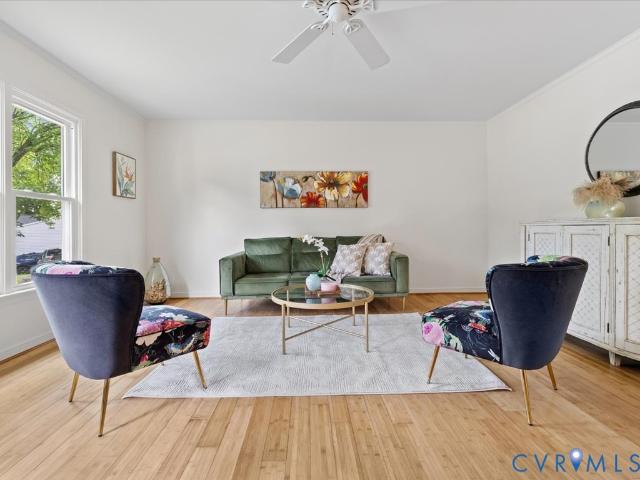 2552 Hickory Knoll Lane