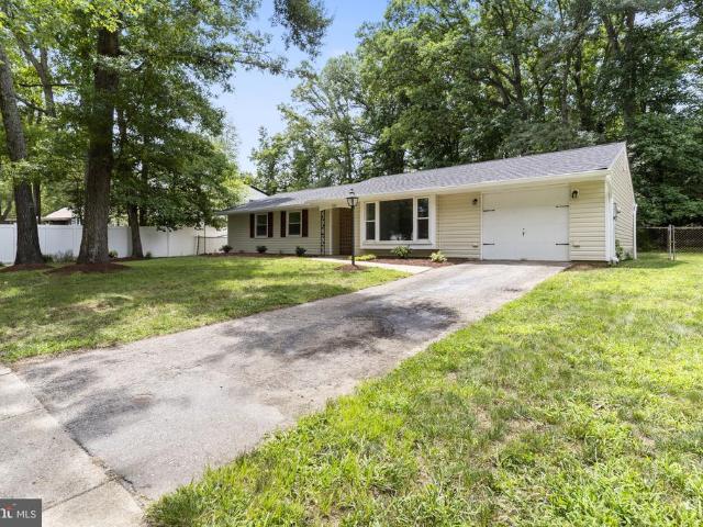 2552 Lisa Drive