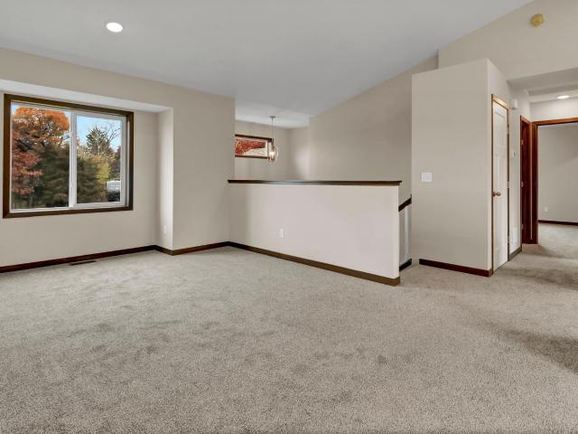 2552 Topaz Street